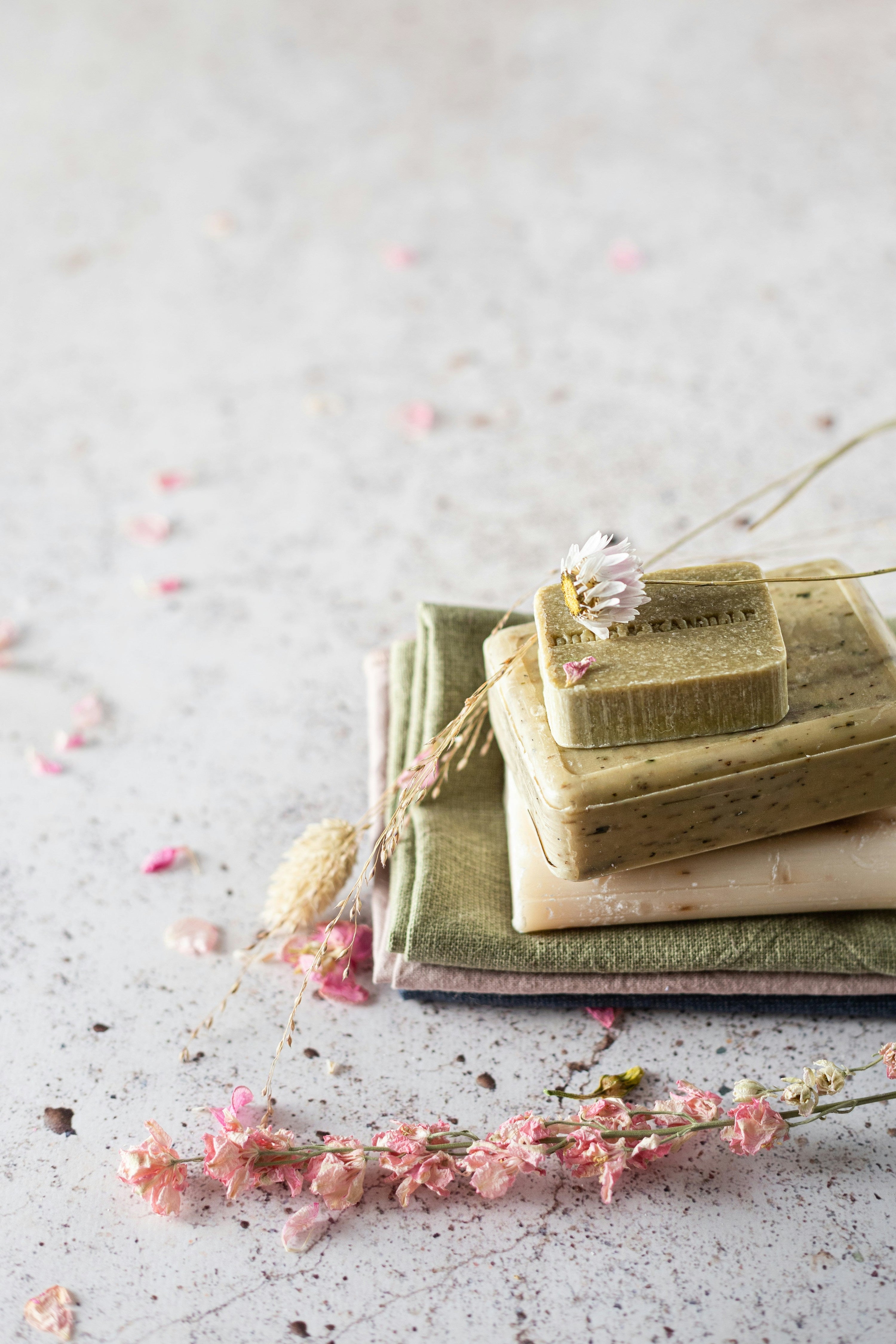 What Are Natural Products? Decoding the Label on Your Personal Care ...